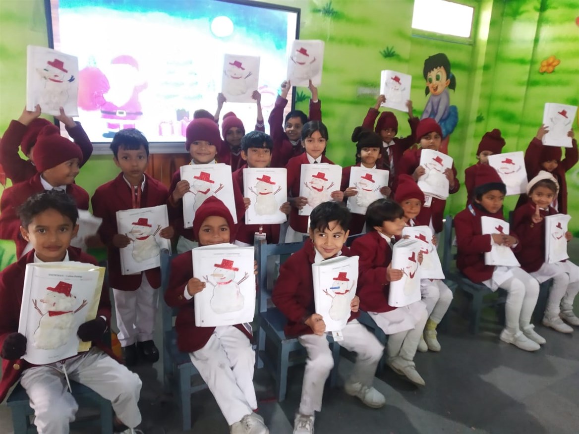 Christmas activity of class LkG B