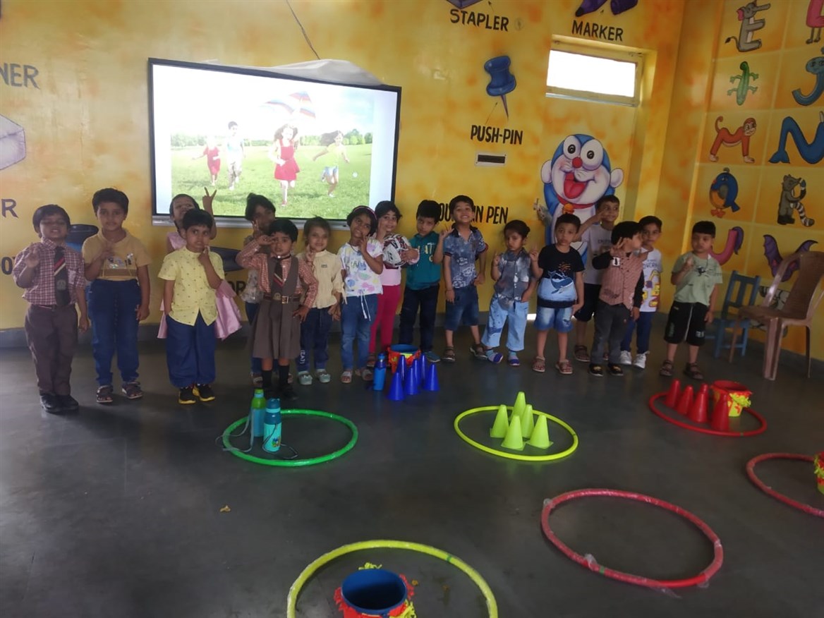 Class LKG Rose Saturday Activity